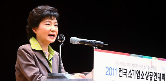 박근혜 "FTA, 당지도부 결정 따를 것" | Save Internet 뉴데일리