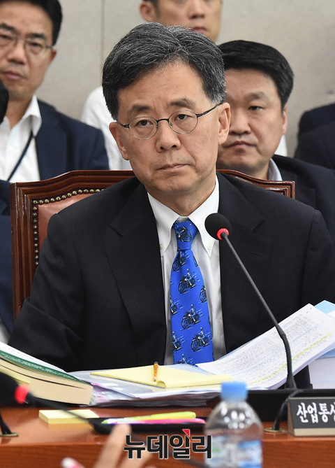 결국 한미FTA 개정키로… "文대통령은 과연…" | Save Internet 뉴데일리