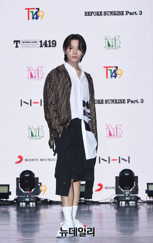 [포토] T1419 멤버 시안 "플렉스로 컴백했어요" | Save Internet 뉴데일리